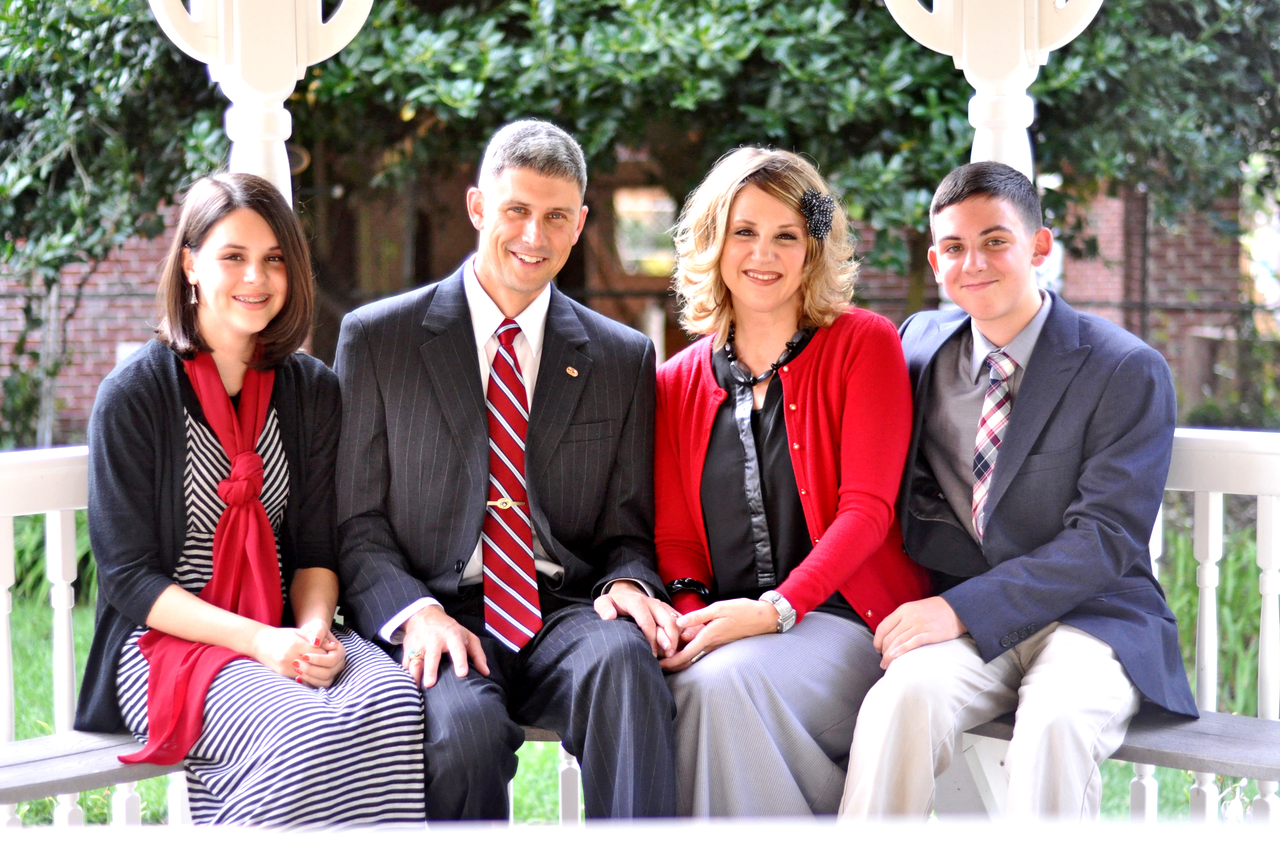 The Helton Family – Spain | Fellowship Baptist Church Ministries